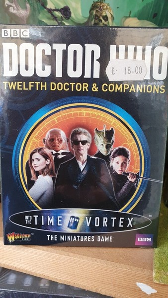 Dr.Who Twelfth Doctor & Companions/Chalk Garden Rail