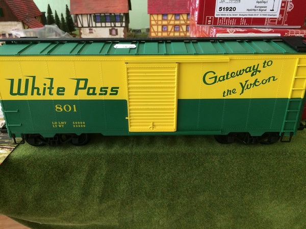 Piko Box Car White Pass S/H/Chalk Garden Rail